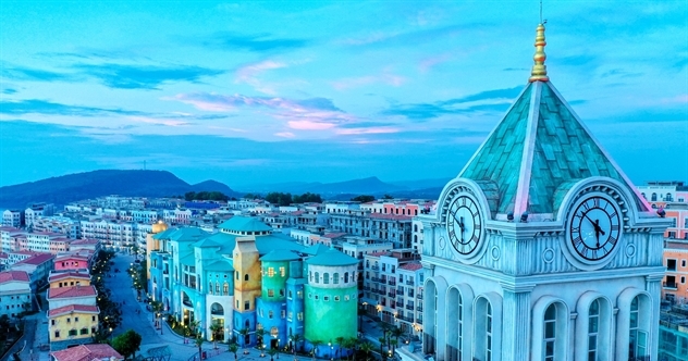 Đột nhập bảo tàng nghệ thuật Sun Signature Gallery tại đảo Ngọc