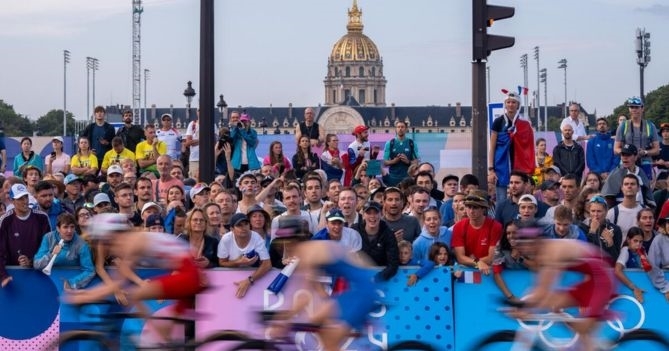 Quốc gia nào chi tiêu cao nhất cho du lịch sự kiện thể thao và âm nhạc ...